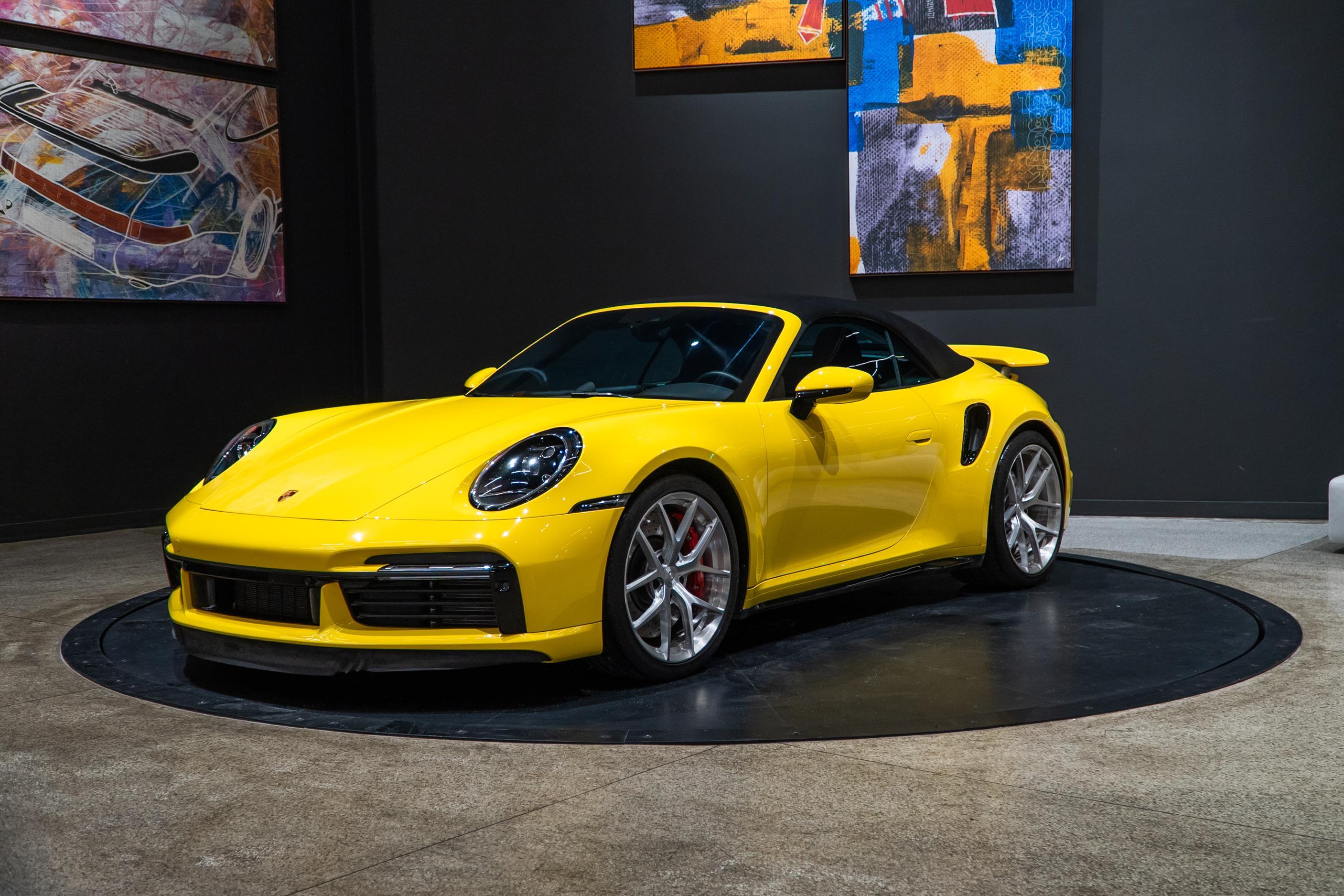 RYK Motors - PORSCHE 911 3.8 24V H6 GASOLINA TURBO CABRIOLET PDK 2023/2024
